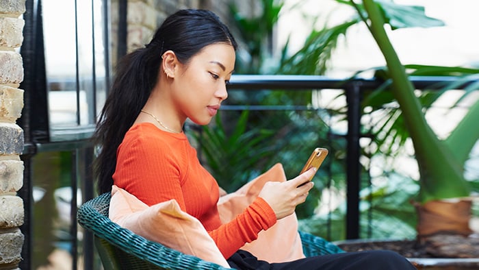 How to Block Spam Text Messages on Android & iPhone